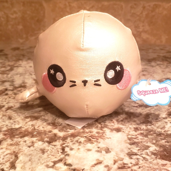 Squeezamals | Toys | Nwt Zachry Zebra Series 2 And Snowy Seal Season 3 ...